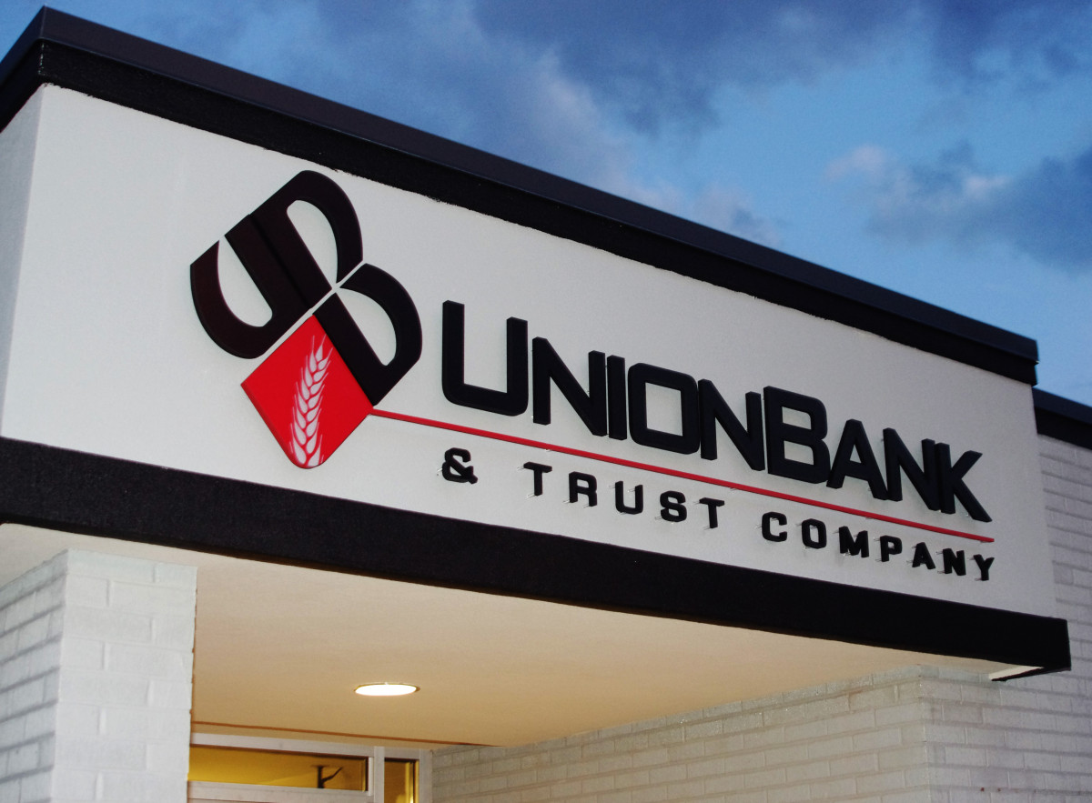 Glass Graphics | Examples of Dimensional Letter Signs | Glass Graphics