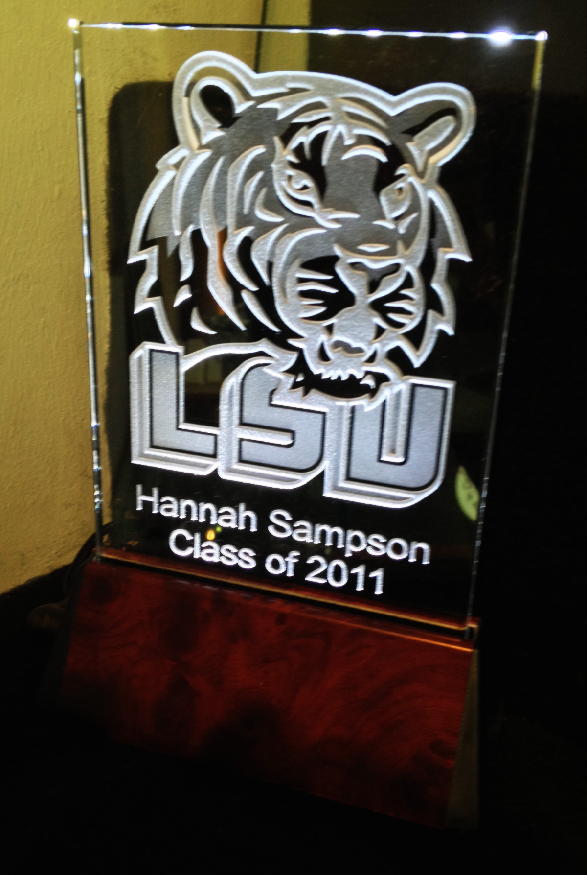 Glass Graphics | Examples of LED-Lighted Glass | Glass Graphics